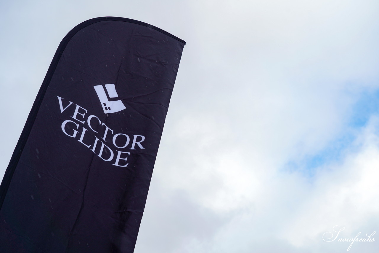 VECTOR GLIDE DEMO TOUR 2020 [GLIDE ON GROOVE] in キロロリゾート 最高のターンを思い浮かべ ...